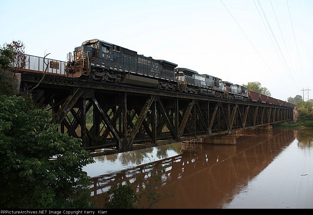 NS 8744 leads a coal train across the Yadkin River